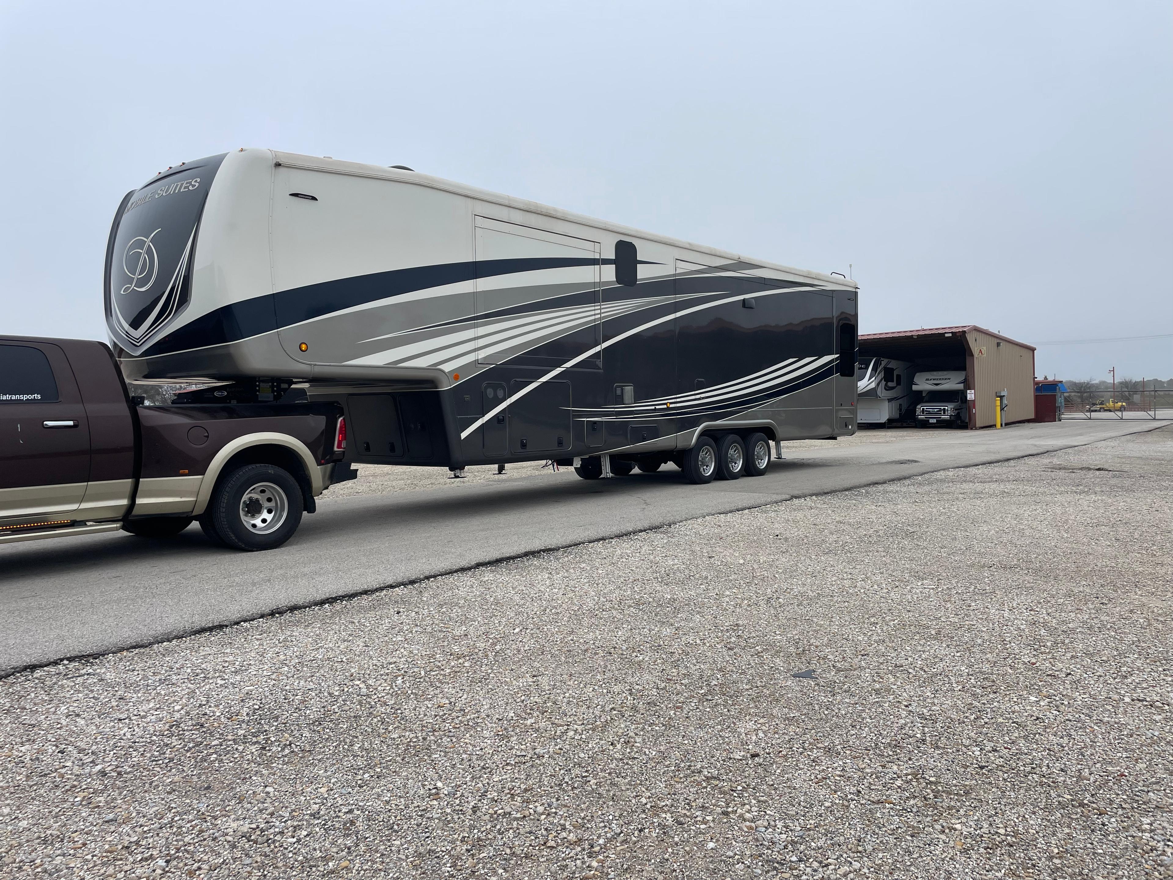 Used Fifth Wheel RVs for Sale | RVs.com