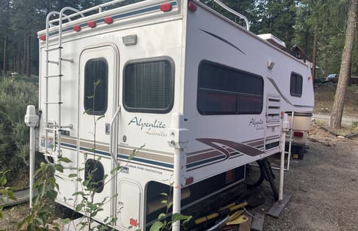 RV Marketplace: Buy and Sell RVs Online | RVs.com